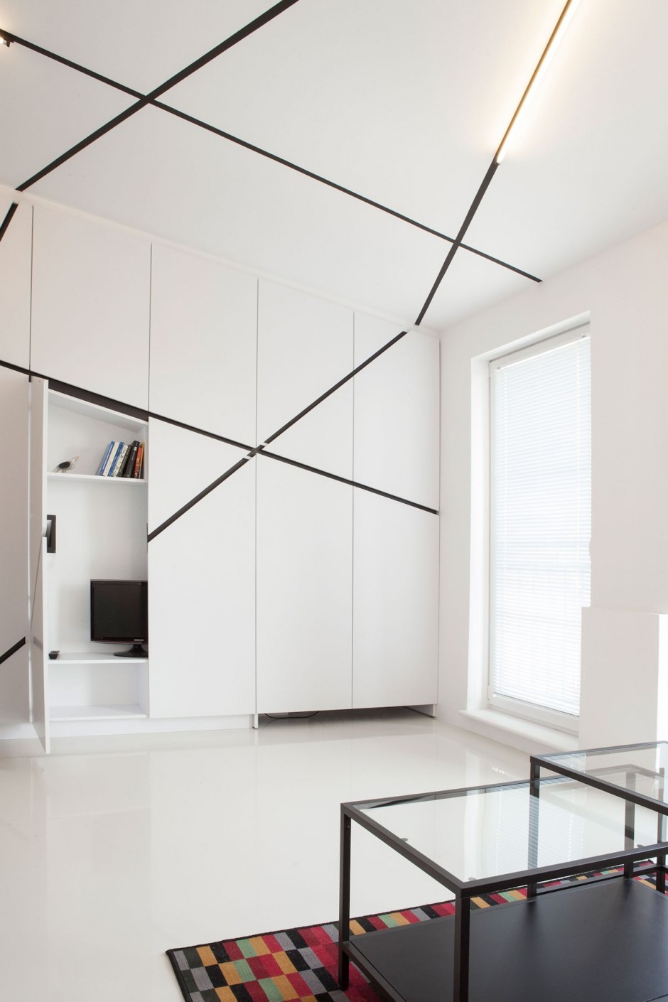Minimalist Studio in Poland — Shoebox Dwelling | Finding comfort, style ...
