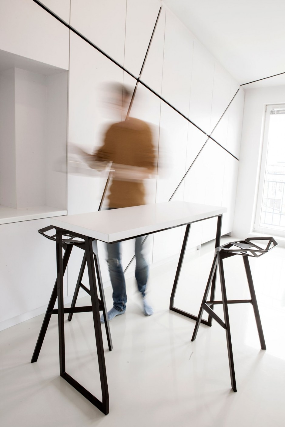 Minimalist Studio in Poland — Shoebox Dwelling | Finding comfort, style ...
